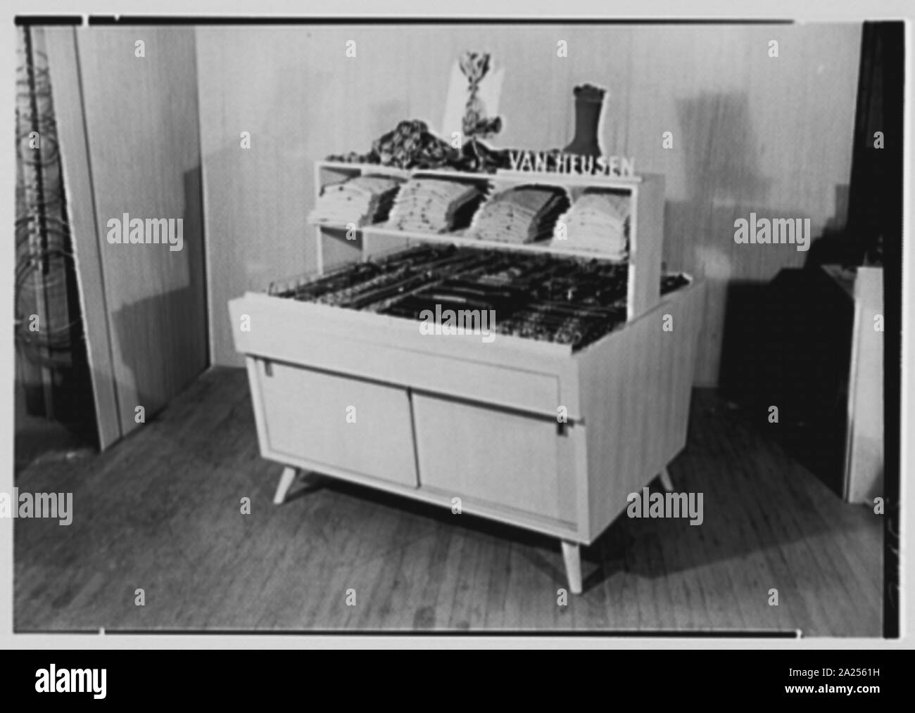 1920s van hi-res stock photography and images - Alamy