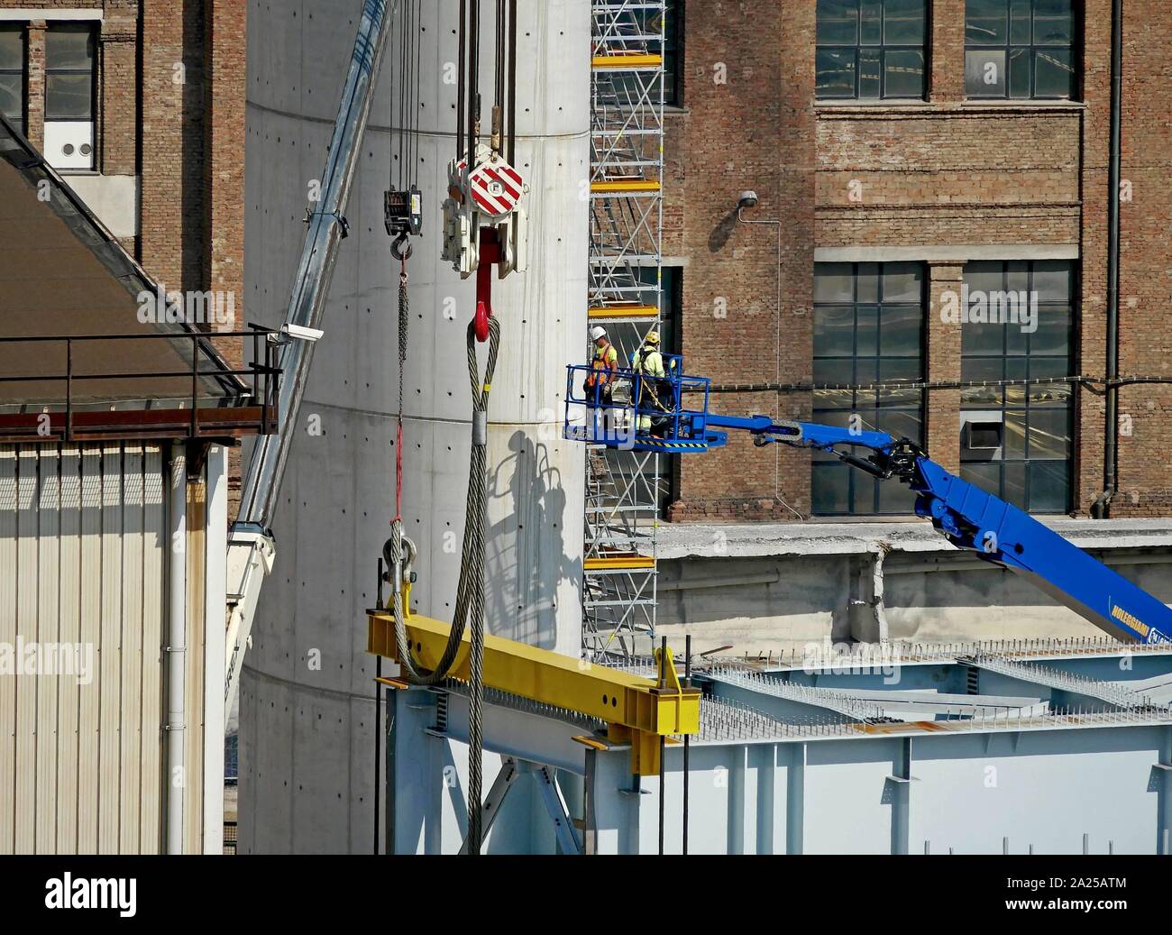 Height of 40 meters hi-res stock photography and images - Alamy