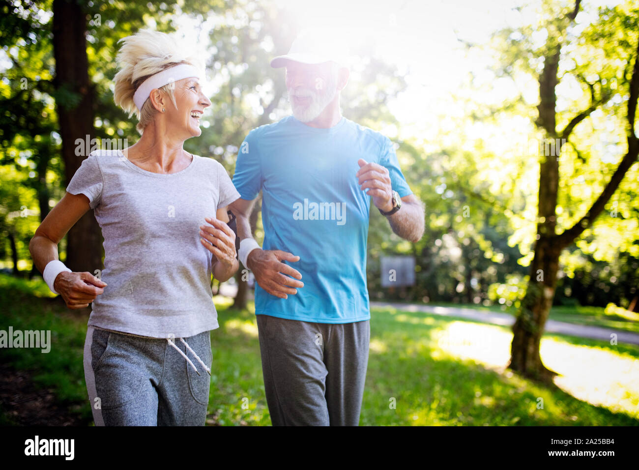Healthy senior caucasian couple outdoor hi-res stock photography and ...