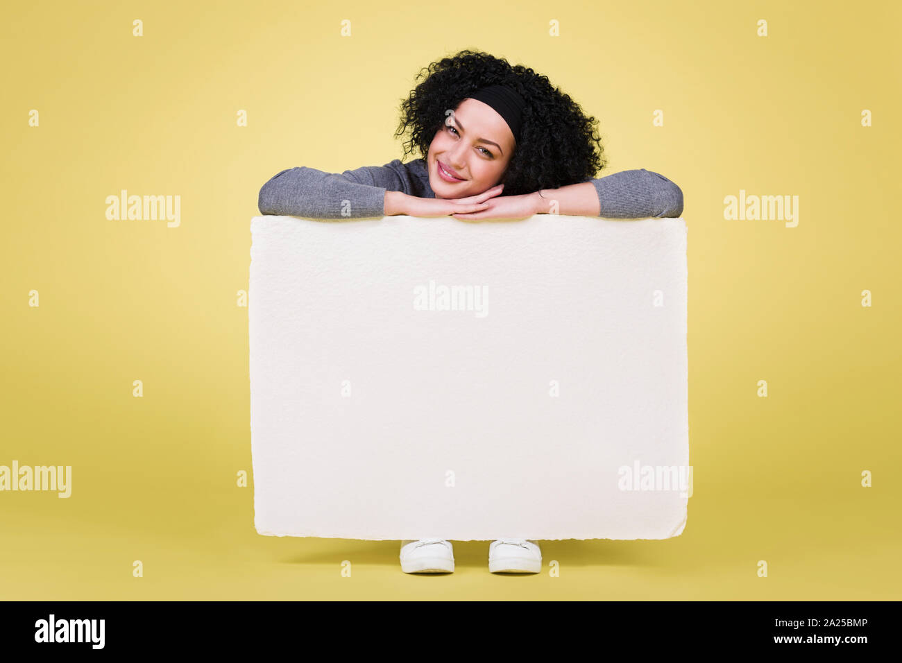 White paper sign hi-res stock photography and images - Alamy