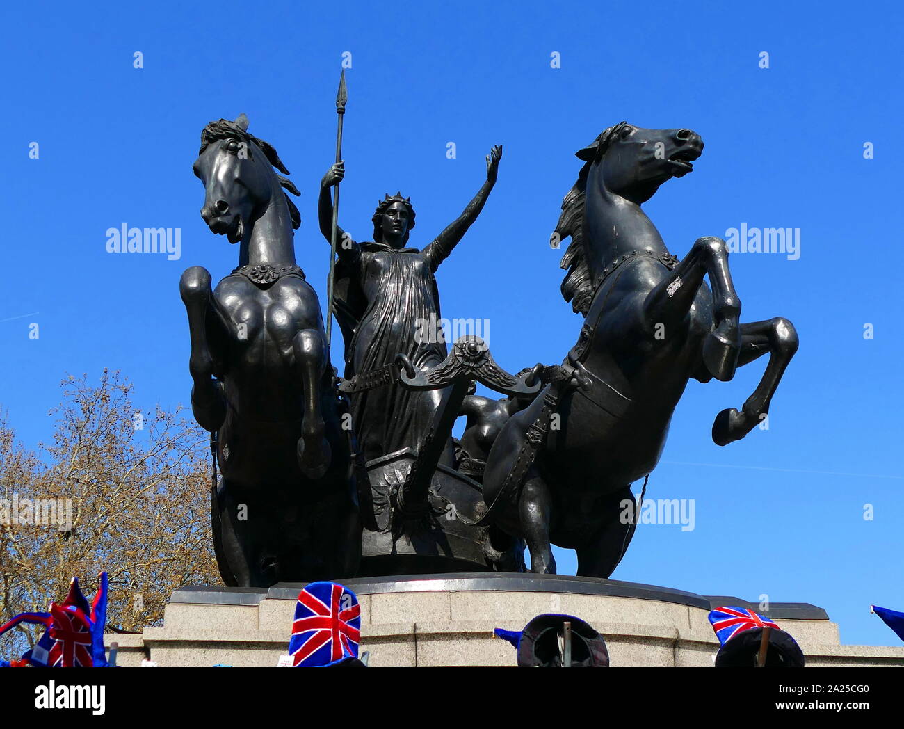 Thomas Thornycroft's Boadicea sculpture in bronze, embankment ...