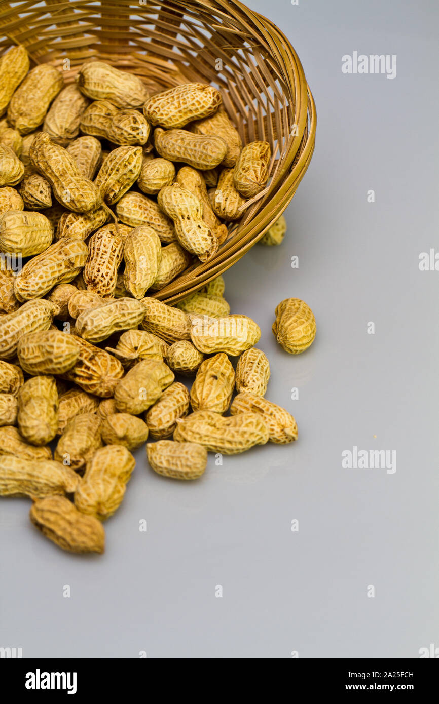 roasted ground-nut close up Stock Photo - Alamy