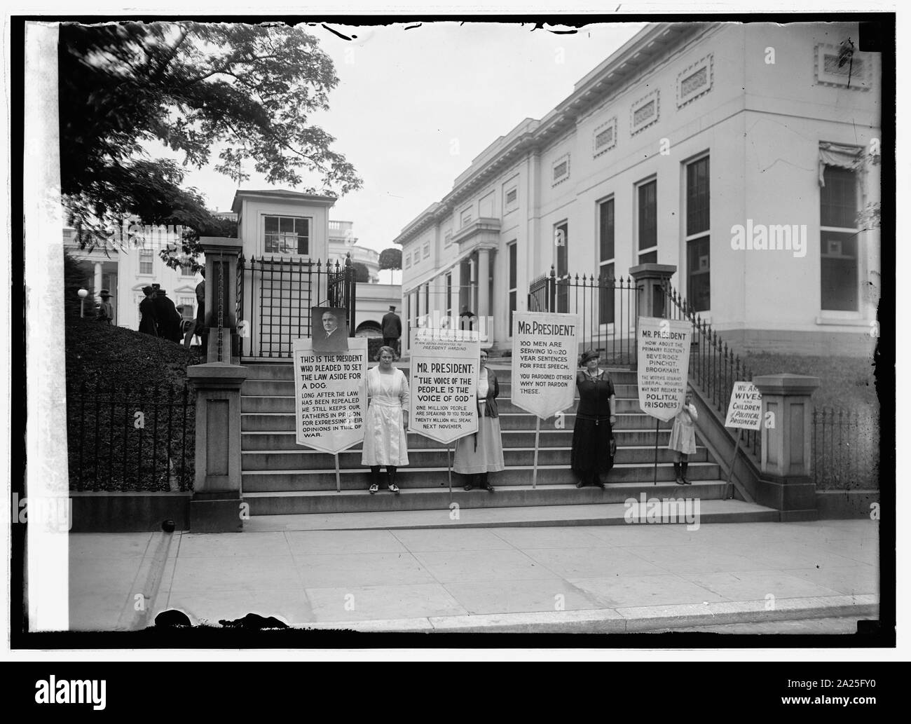 Political campaign rally Cut Out Stock Images & Pictures - Alamy