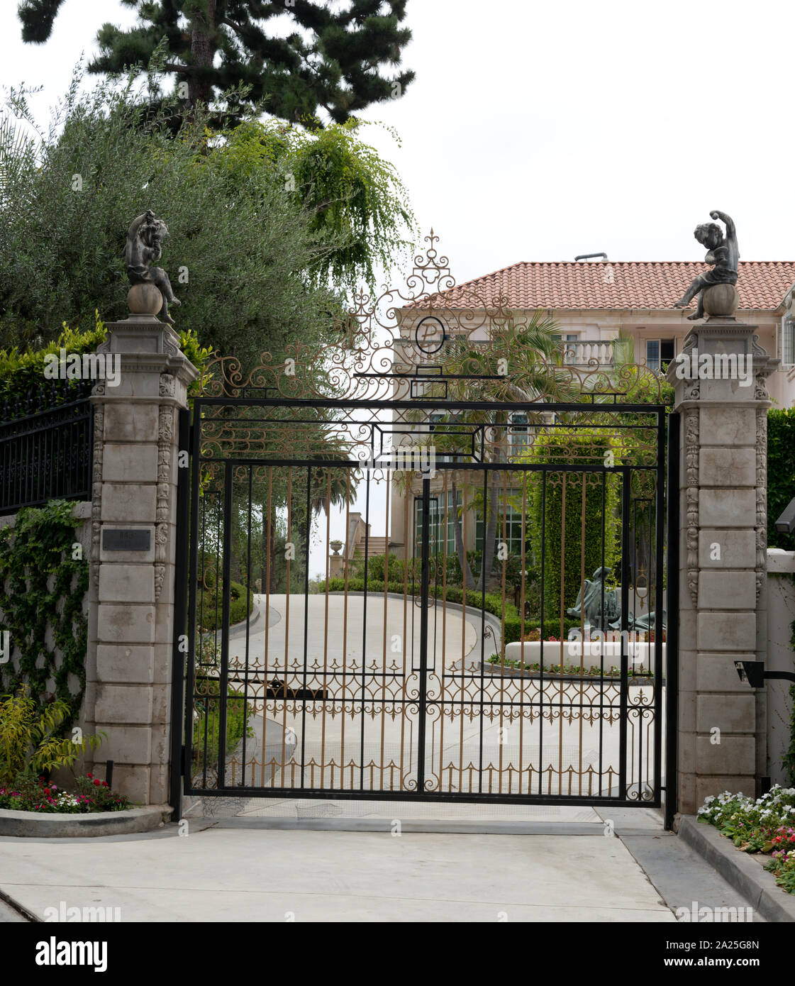 Pickfair, a 56 acre estate in the city of Beverly Hills, California ...
