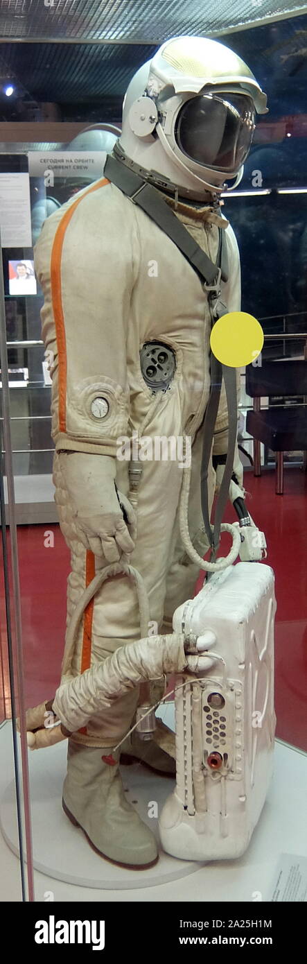 Space life support system hi-res stock photography and images - Alamy