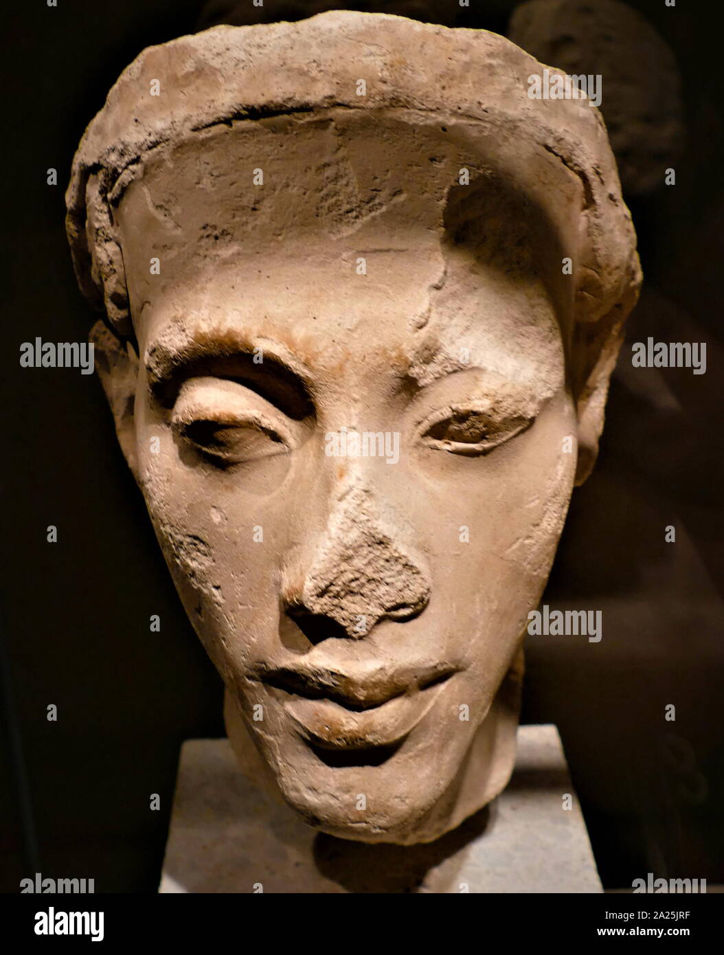 Portrait head of King Akhenaten; 18th dynasty; 1340 BC. Amarna, Egypt ...