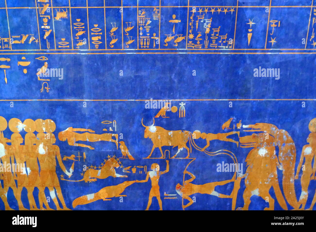 Zodiac of dendera hi-res stock photography and images - Alamy
