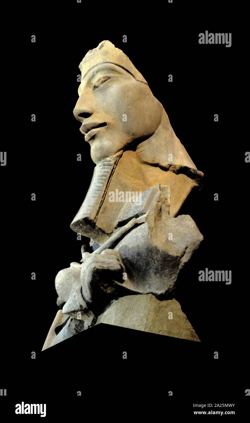 Akhenaten statue hi-res stock photography and images - Alamy
