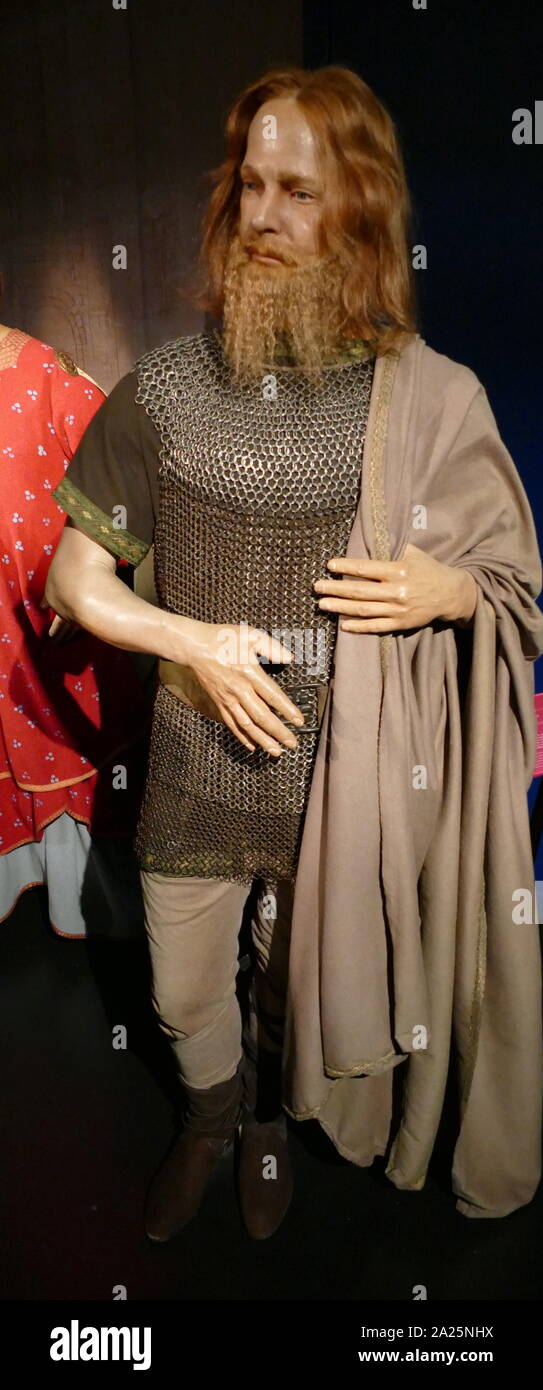 Under the ruler hi-res stock photography and images - Alamy