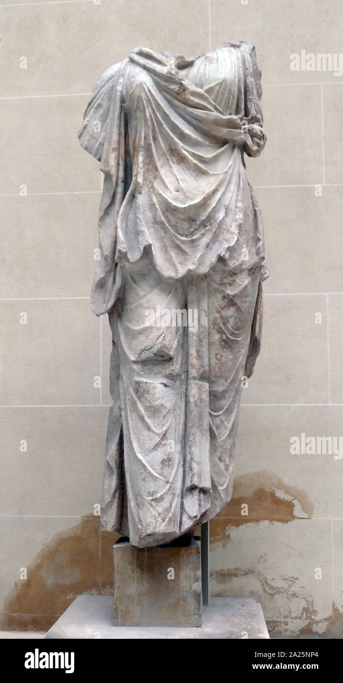 Statue of apollo hi-res stock photography and images - Alamy