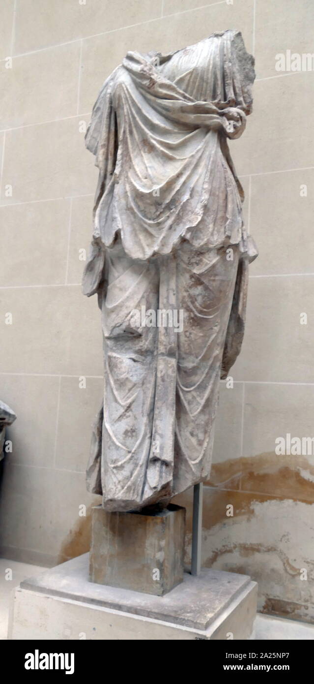 Statue of apollo hi-res stock photography and images - Alamy