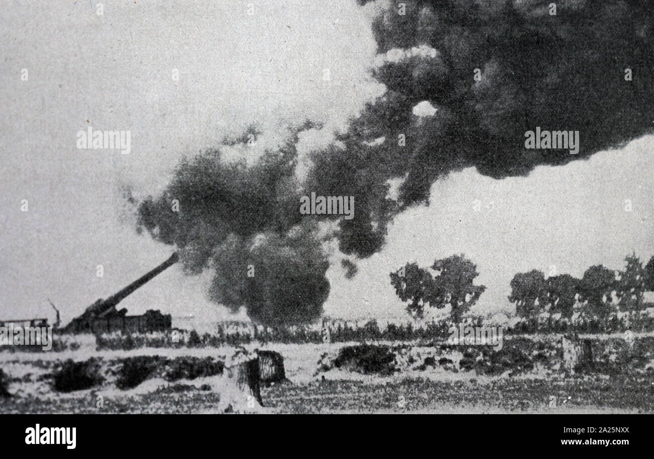 Heavy artillery during great hi-res stock photography and images - Alamy