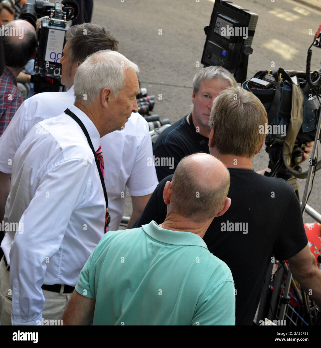 Longest running presenter channel 4 news hi-res stock photography and ...