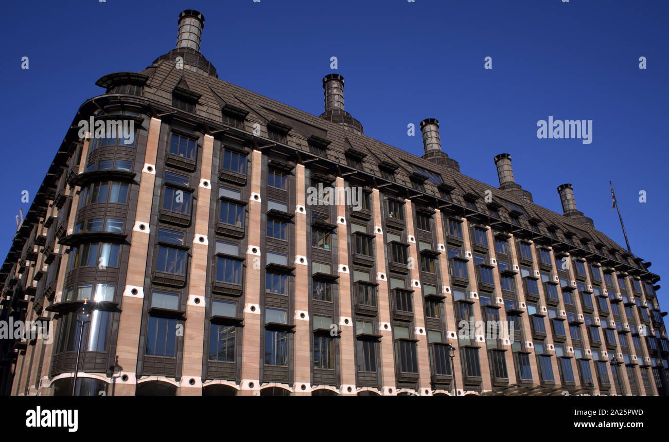 Portcullis house in london hi-res stock photography and images - Alamy