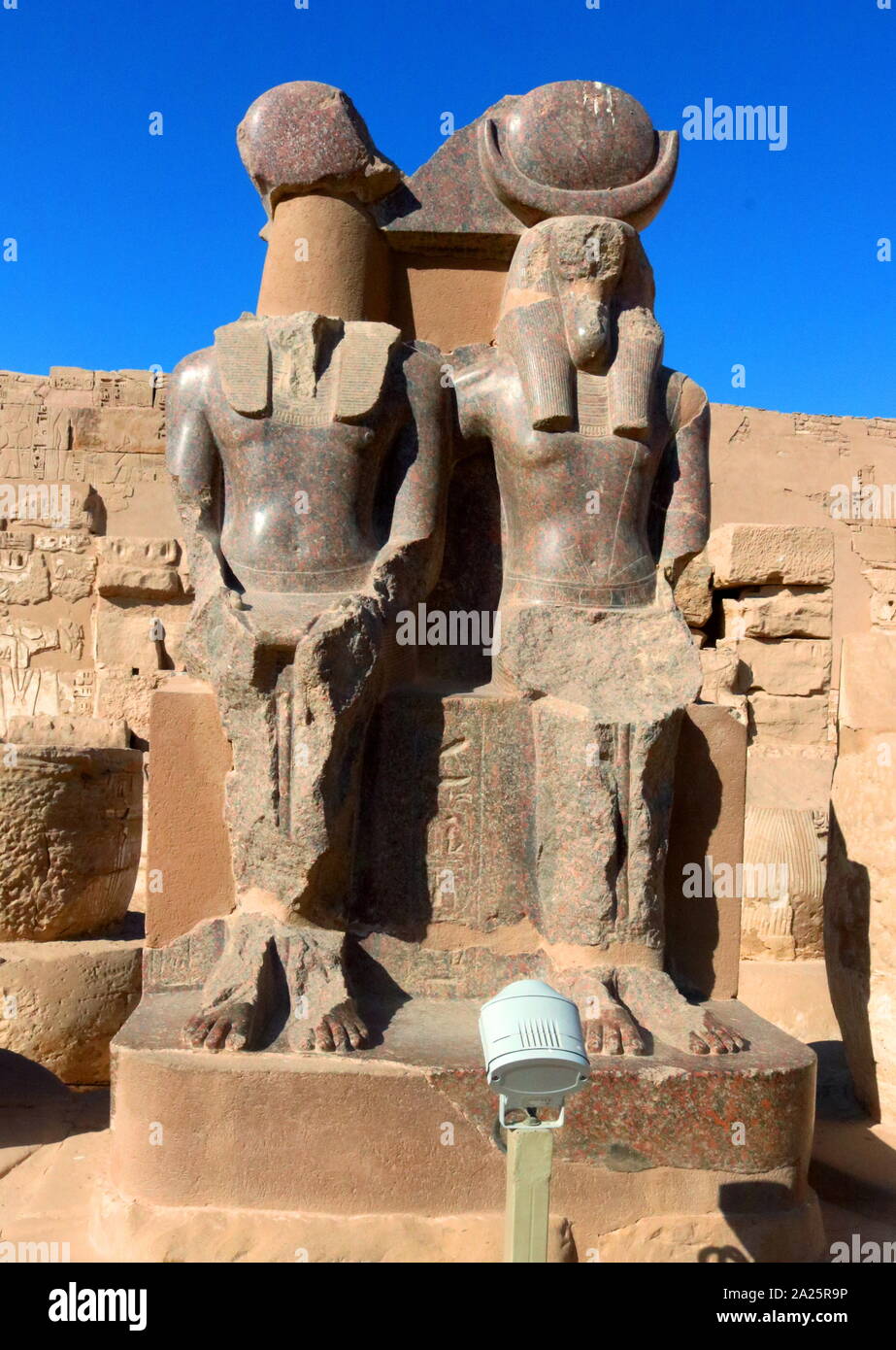 third hypostyle hall, statues of Ramses with Maat and with Thoth at the ...