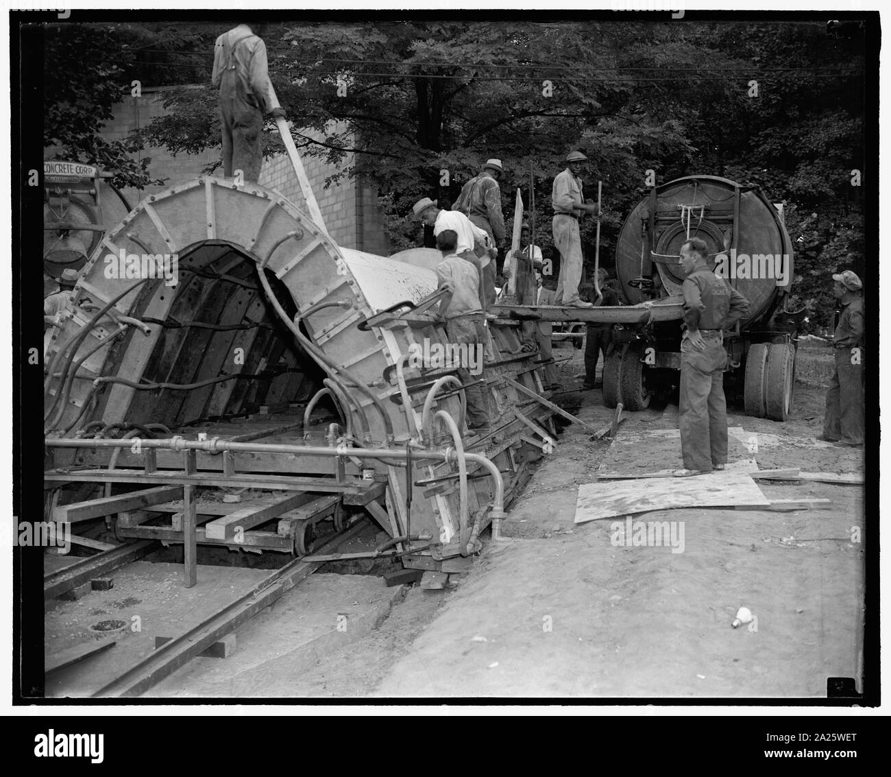 Pill-Box Fort built in four hours. Washington, D.C., Aug. 25. Something ...
