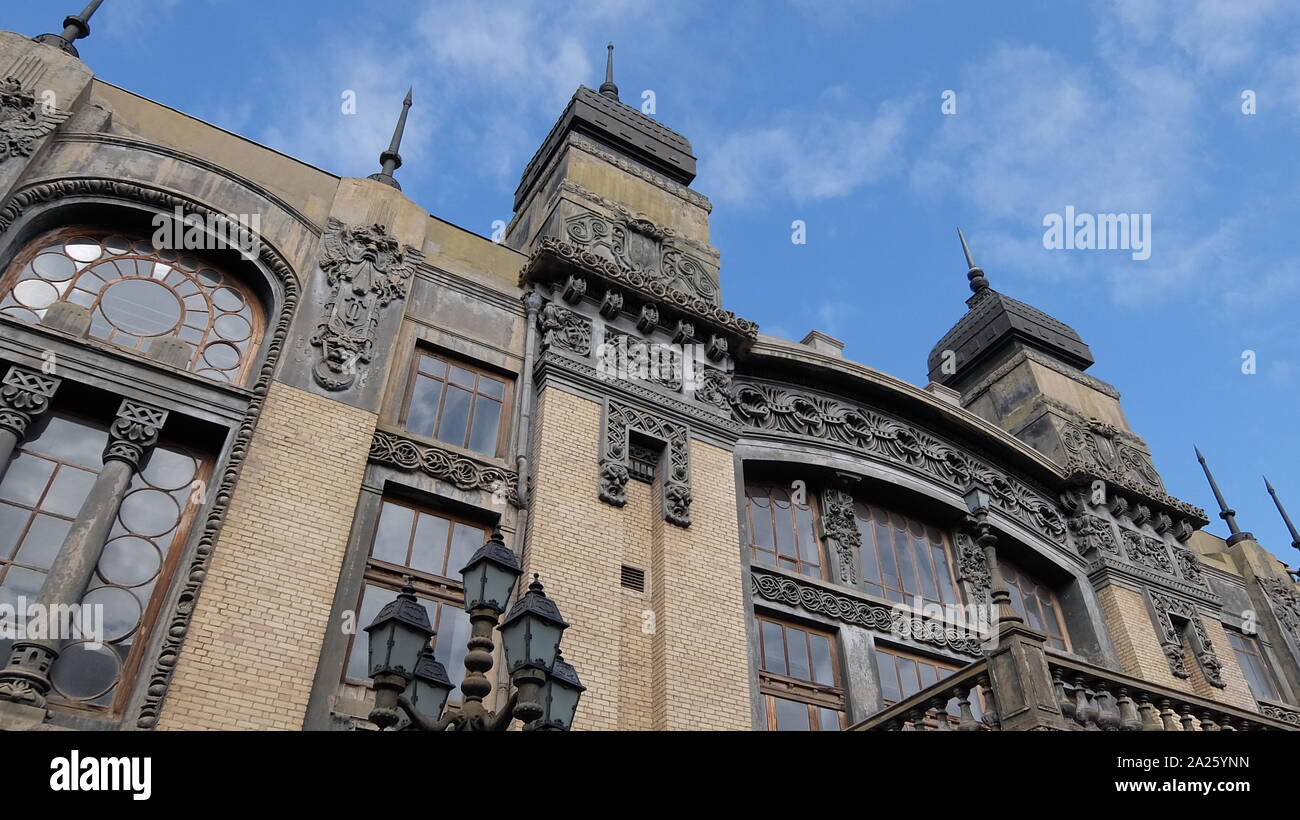 Opera house baku azerbaijan hi-res stock photography and images - Alamy