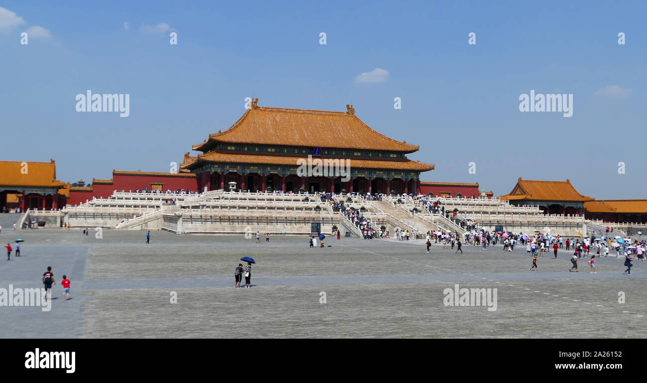The Forbidden City, was the former Chinese imperial palace from the ...