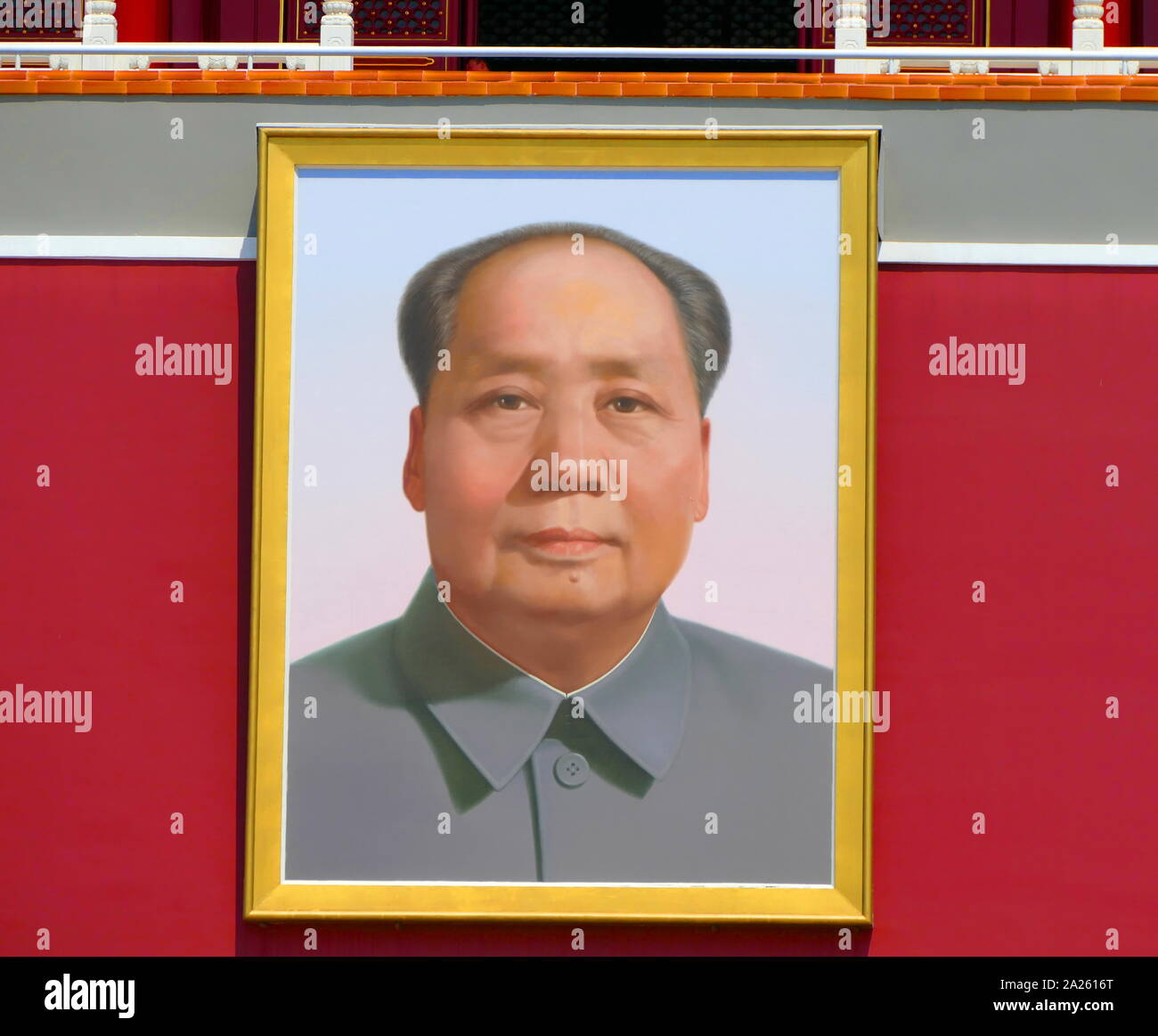 Portrait of Mao Zedong (Chinese communist leader) above the Tiananmen ...