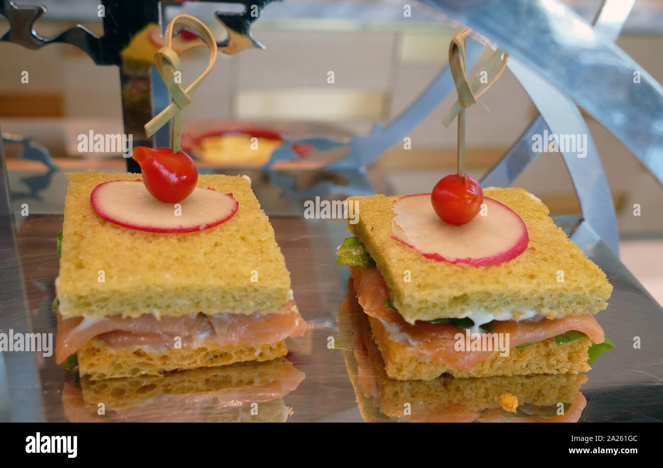 Freshly made Chinese cakes, Beijing restaurant, China Stock Photo - Alamy