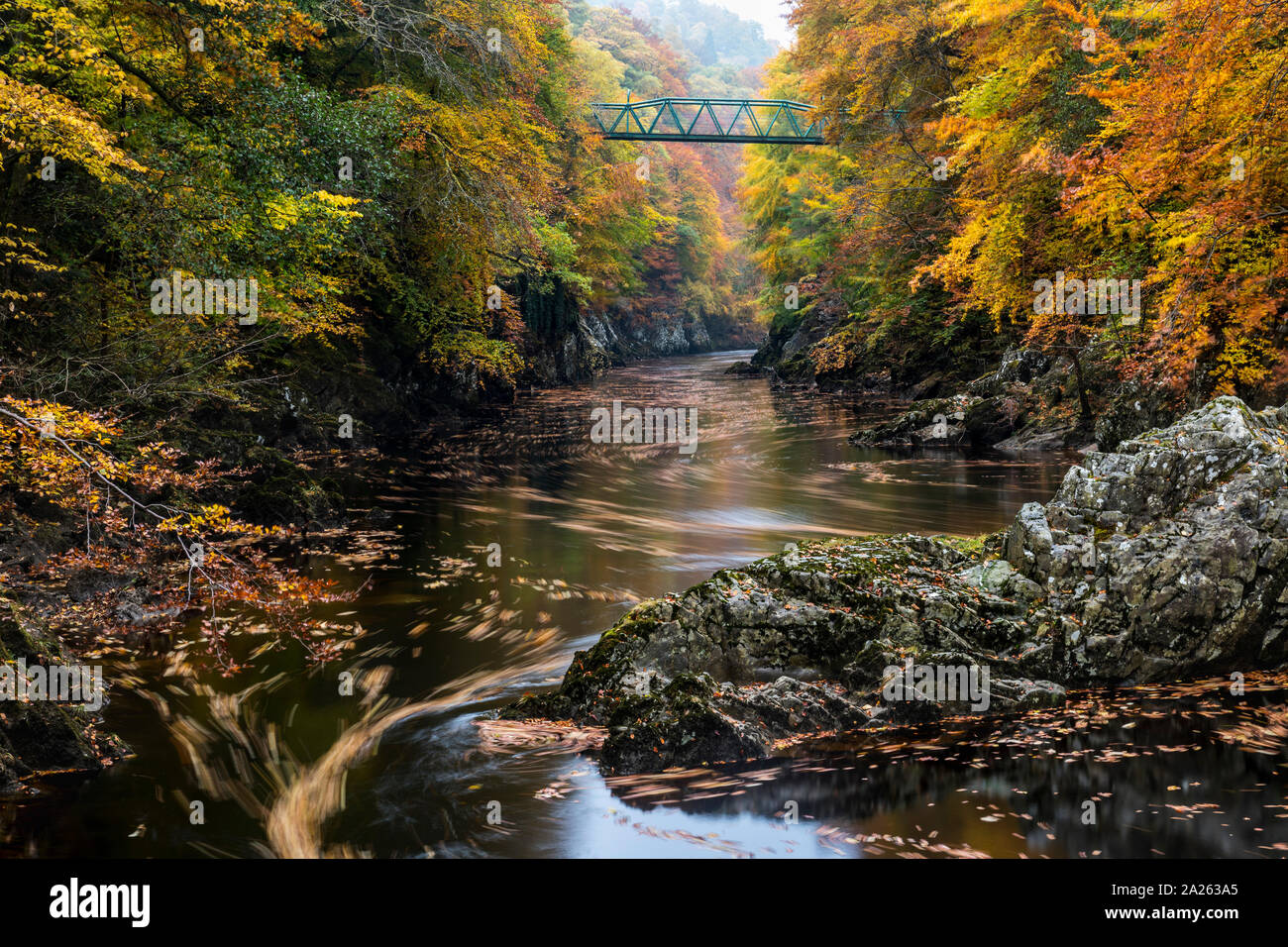 Tummel bridge hi-res stock photography and images - Alamy