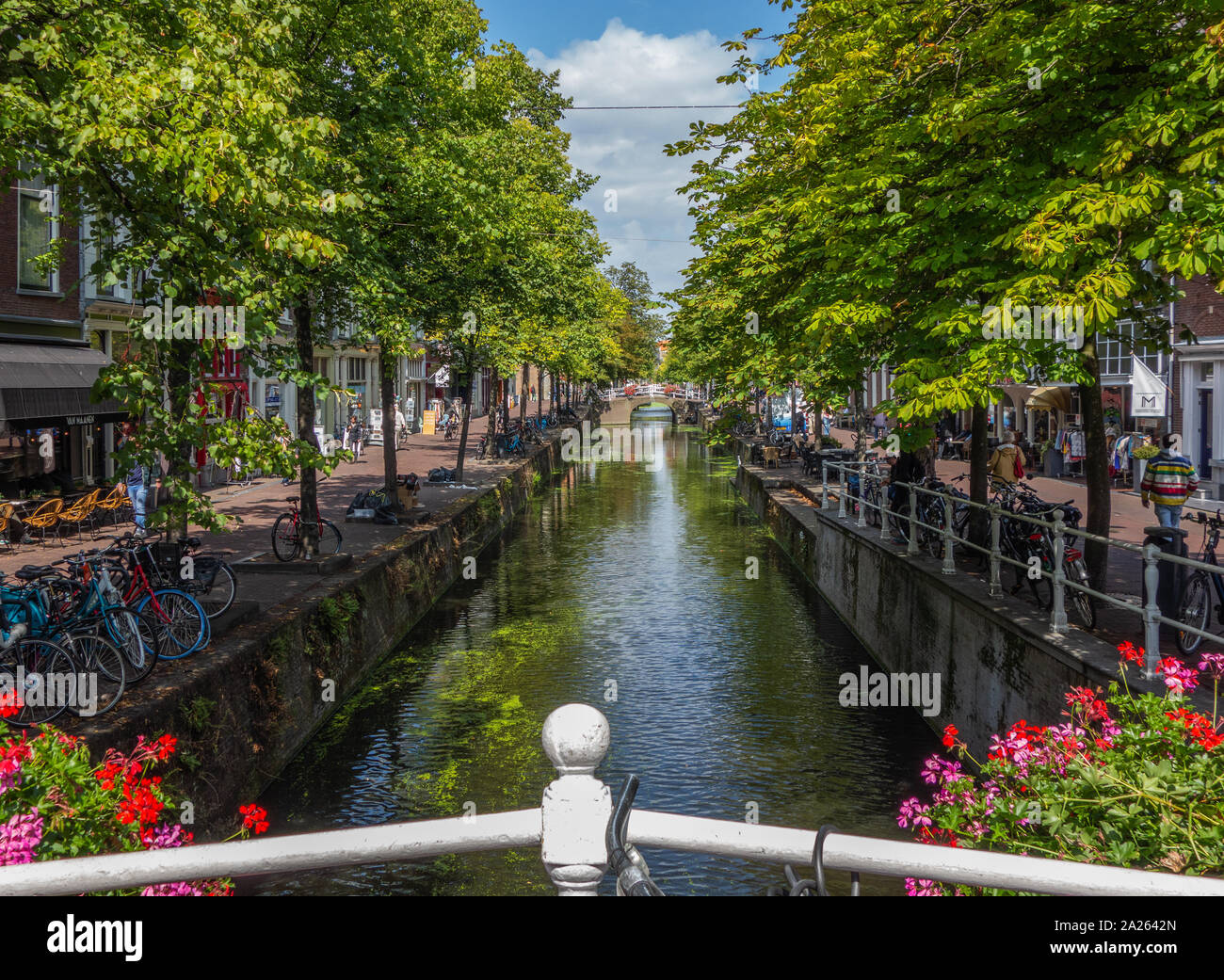 Navigable canal hi-res stock photography and images - Alamy