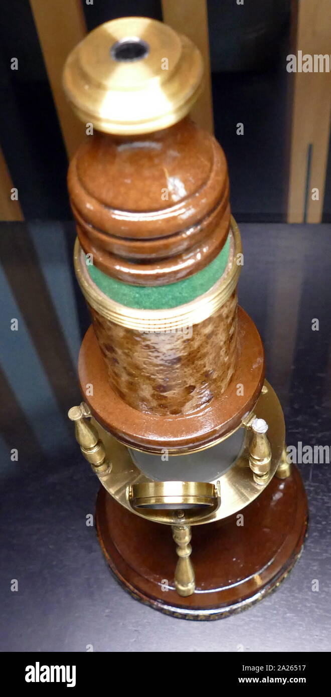 18th century microscope hi-res stock photography and images - Alamy