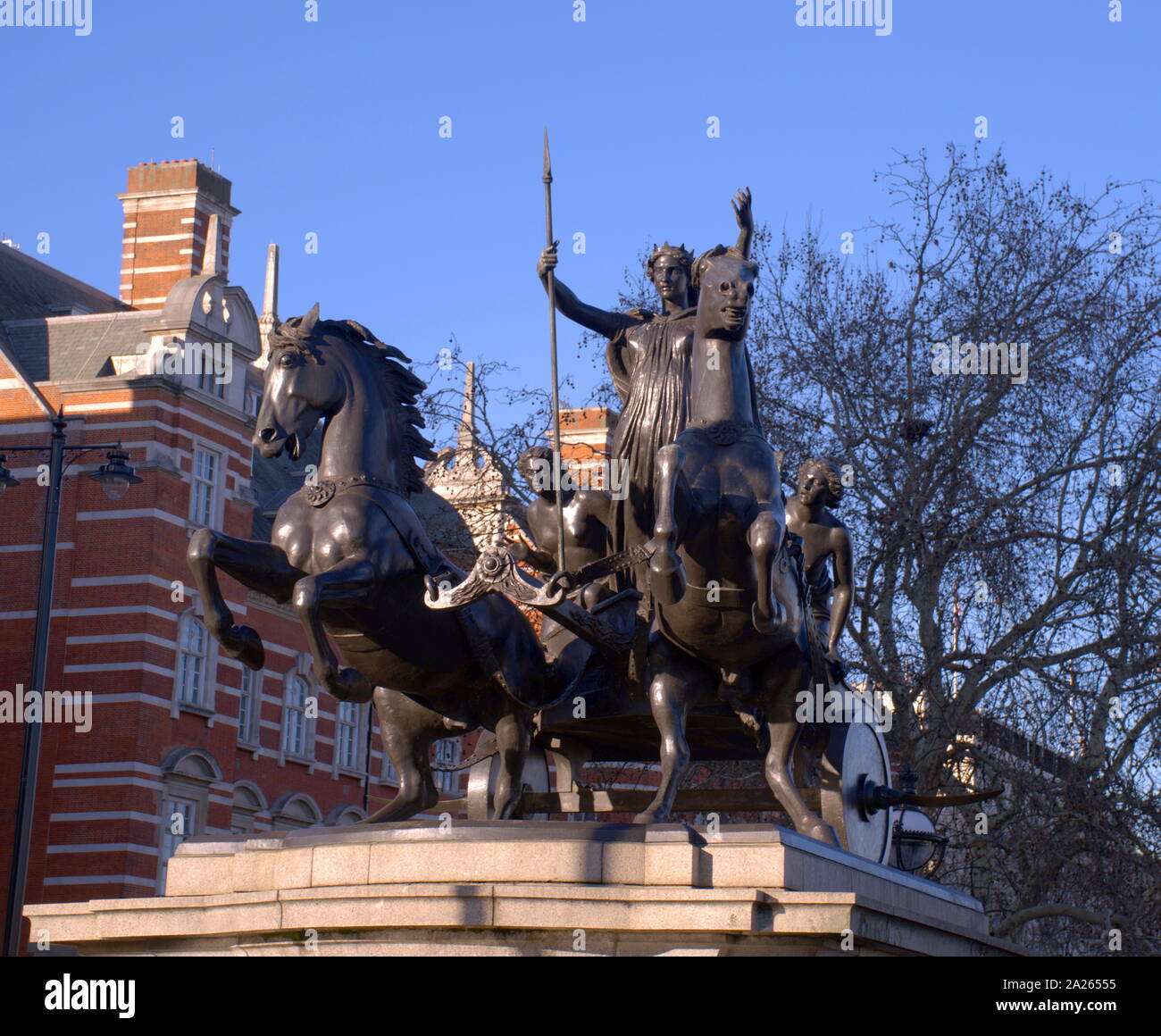 Thomas Thornycroft's statue of Boadicea and her Daughters in London ...