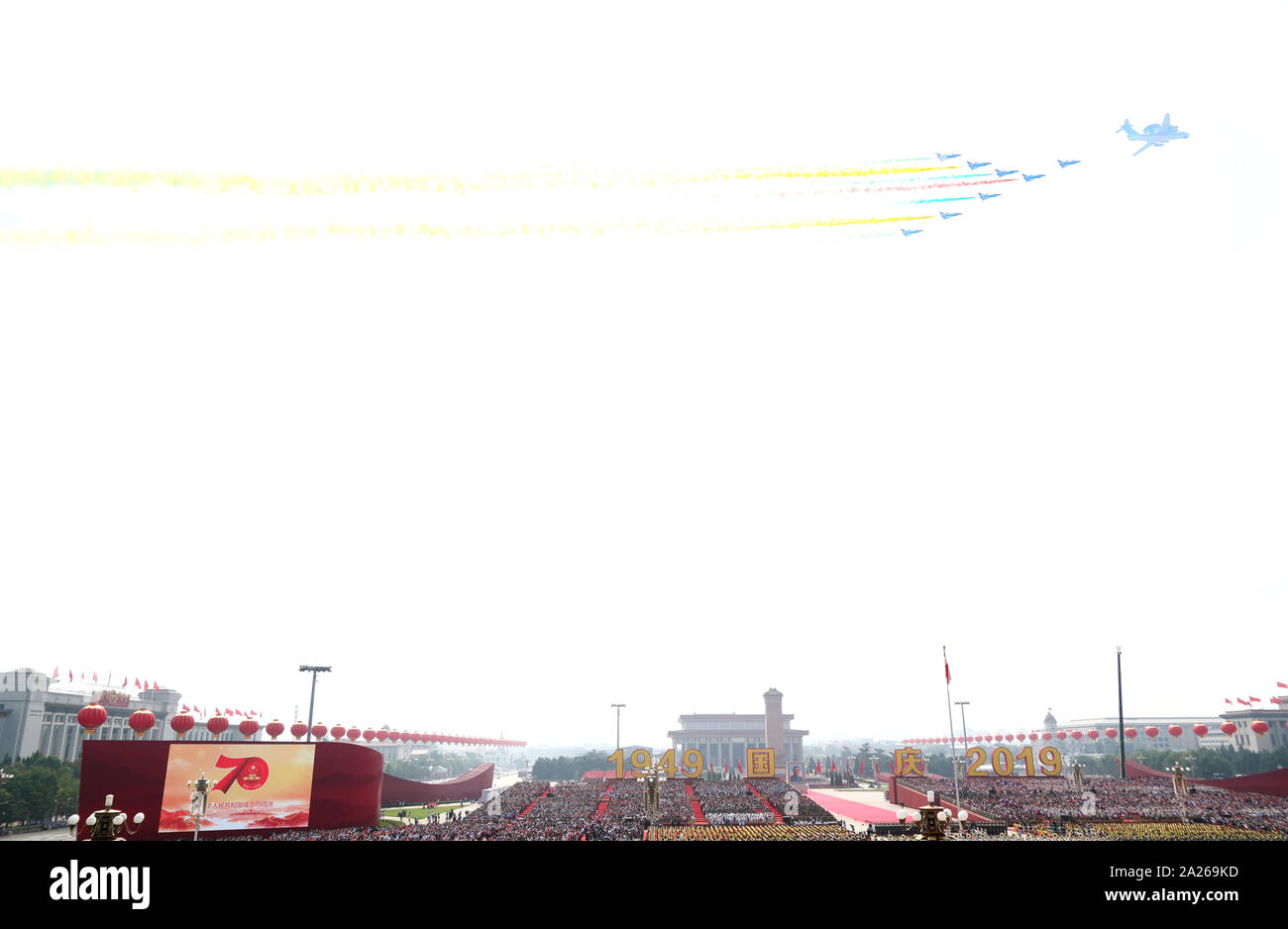 Aircraft military parade formation hi-res stock photography and images ...