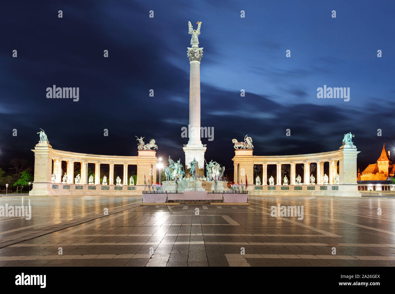Heroes Square in Budapest Stock Photo - Alamy
