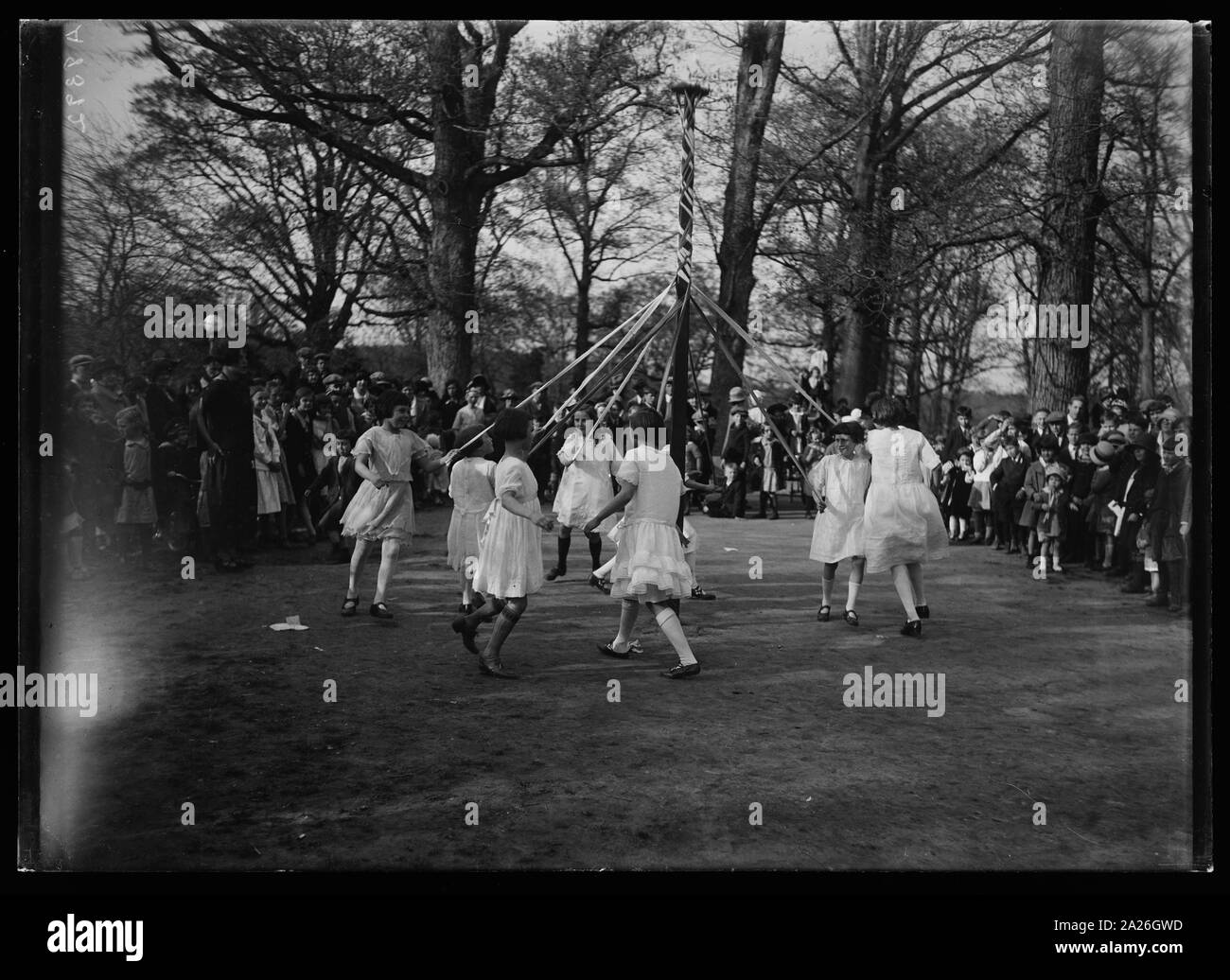 May pole dance hi-res stock photography and images - Alamy