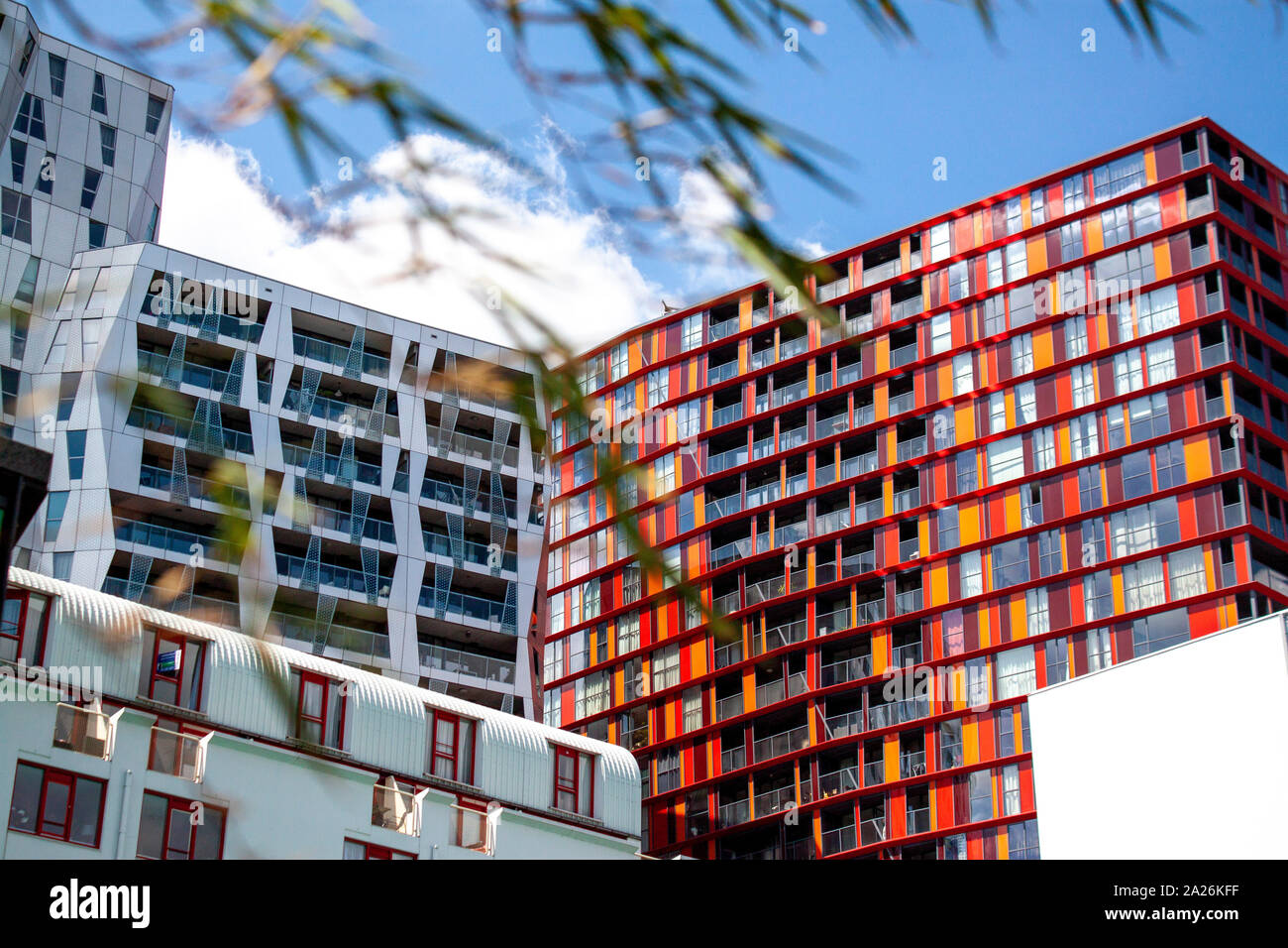 Modern architecture buildings rotterdam hi-res stock photography and ...