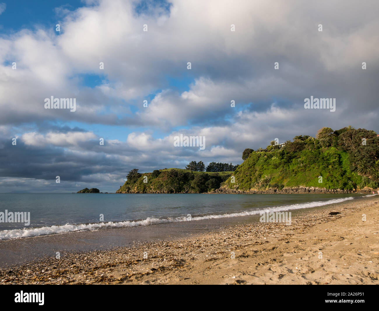 Empty scenery paradise tourist beach hi-res stock photography and ...