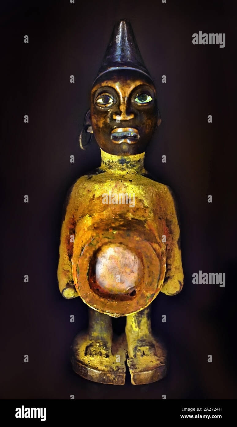 Magic statuette 19th-20th Century (Power Figure) Middle Congo, Africa ...