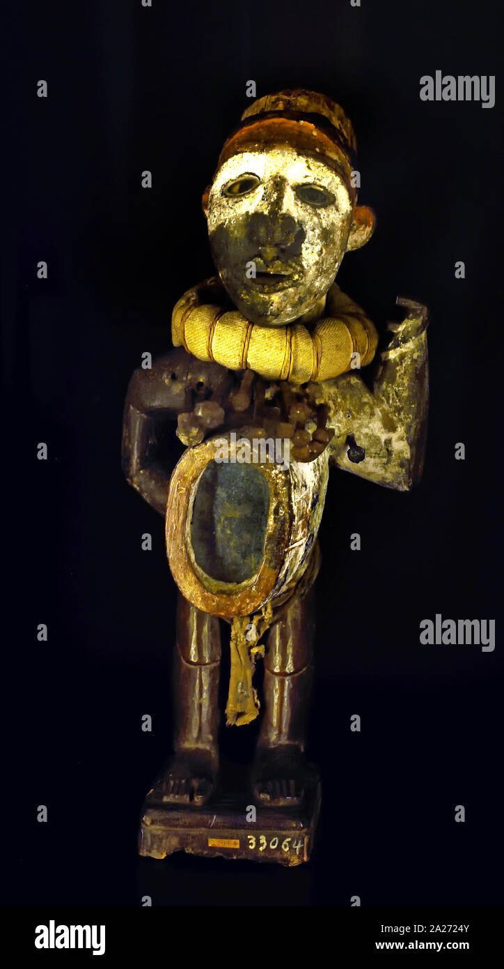 Magic statuette 19th-20th Century (Power Figure) Middle Congo, Africa ...