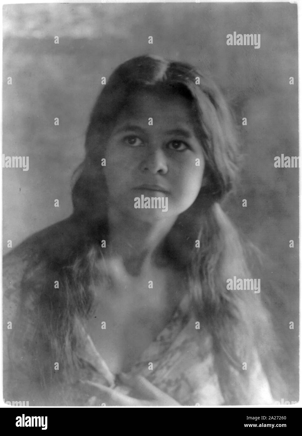 Portrait of Irish-Hawaiian girl Stock Photo - Alamy