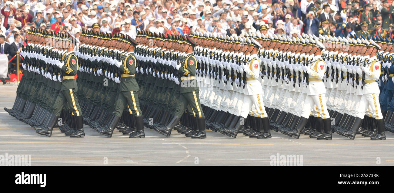 Beijing, China. 01st Oct, 2019. Chinese soldiers of the People's ...