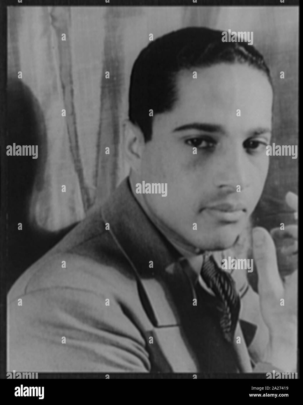 Body image portrait Black and White Stock Photos & Images - Alamy