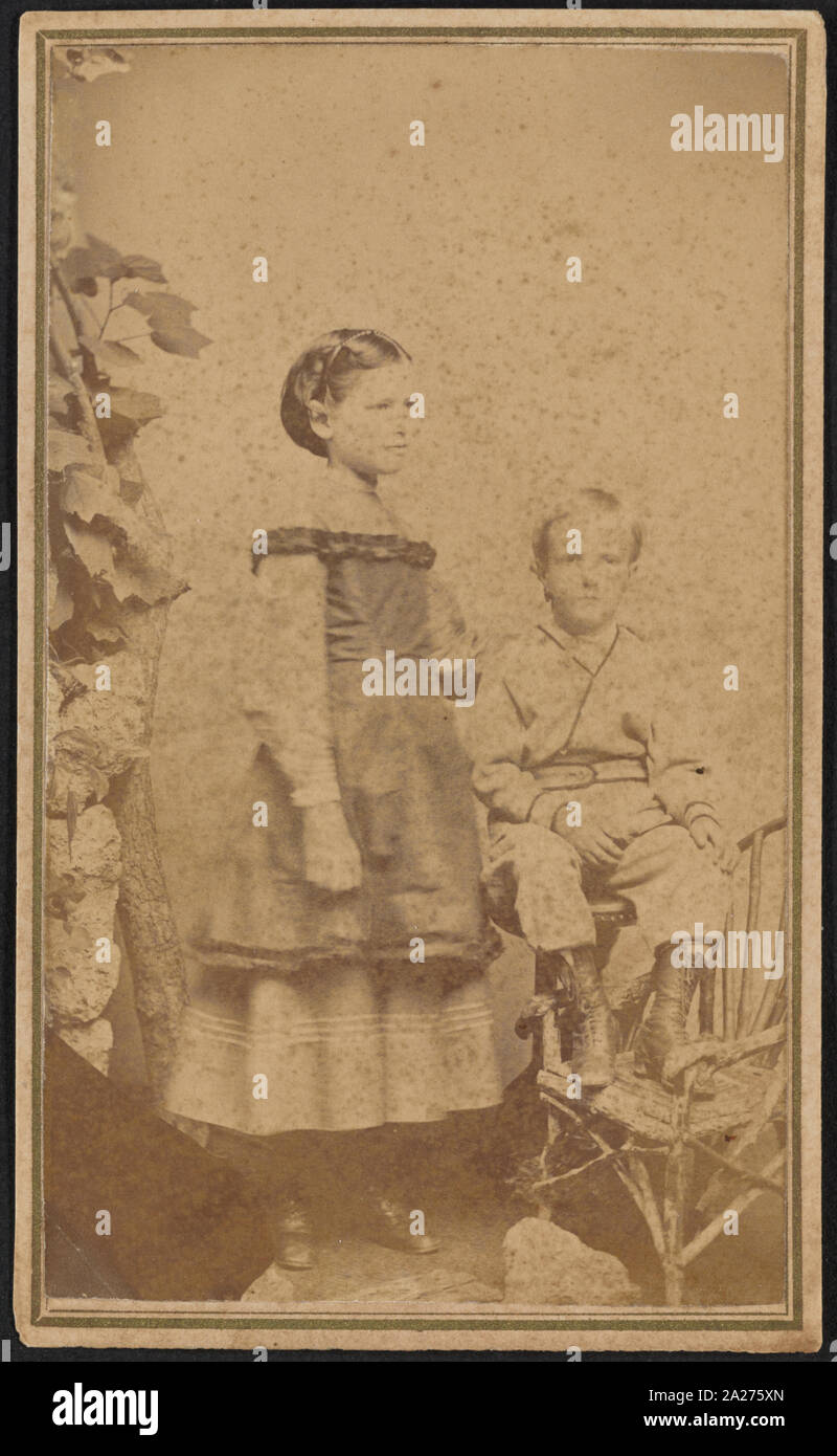 Vintage identity portrait hi-res stock photography and images - Alamy
