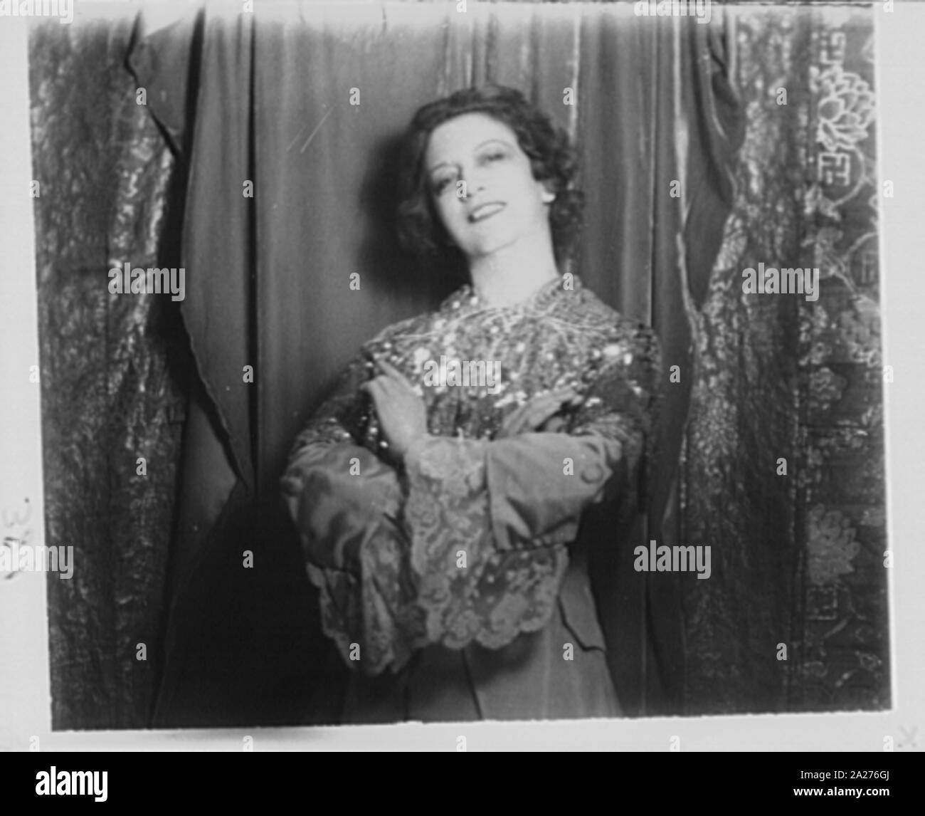 Portrait photograph of Elizabeth Arden Stock Photo - Alamy