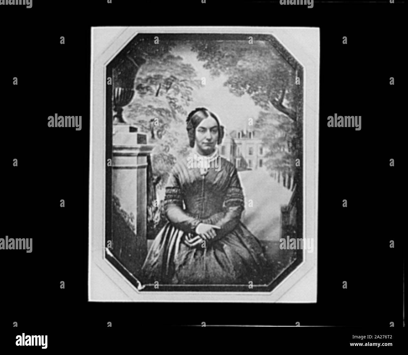Portrait photograph of an unidentified woman Stock Photo - Alamy