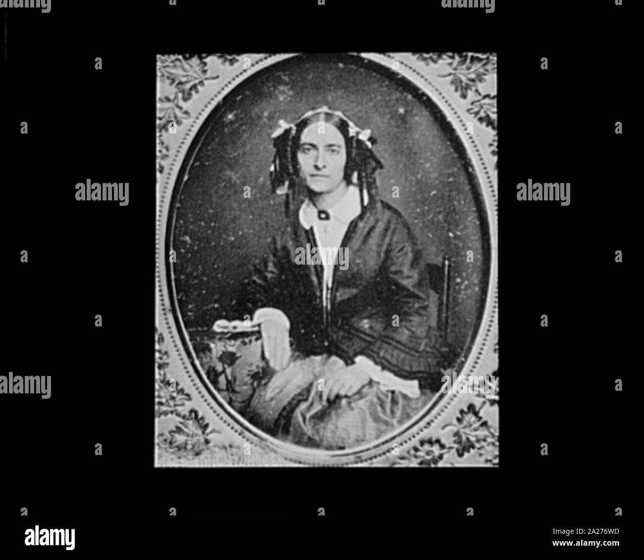 Portrait photograph of an unidentified woman Stock Photo - Alamy