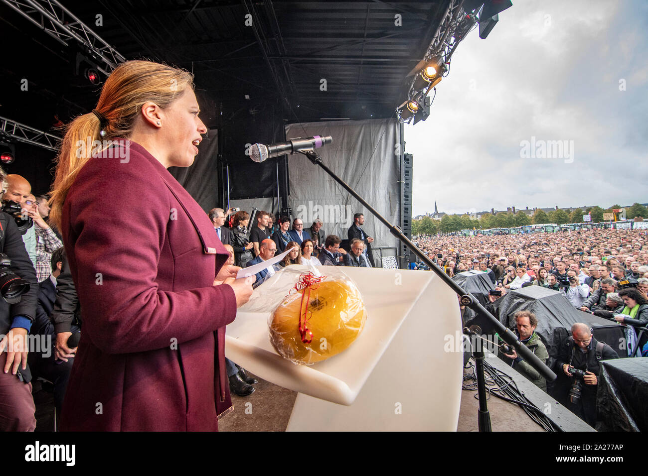 DEN HAAG, 01-10-2019, Farmers protest at the Malieveld for more ...
