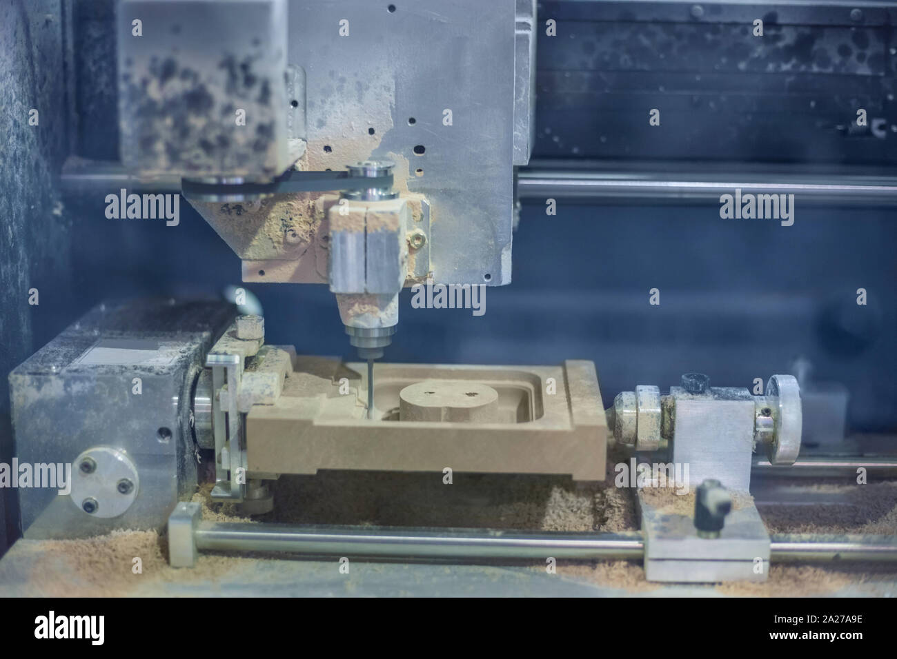 Wood panel cutting machine cnc hi-res stock photography and images - Alamy