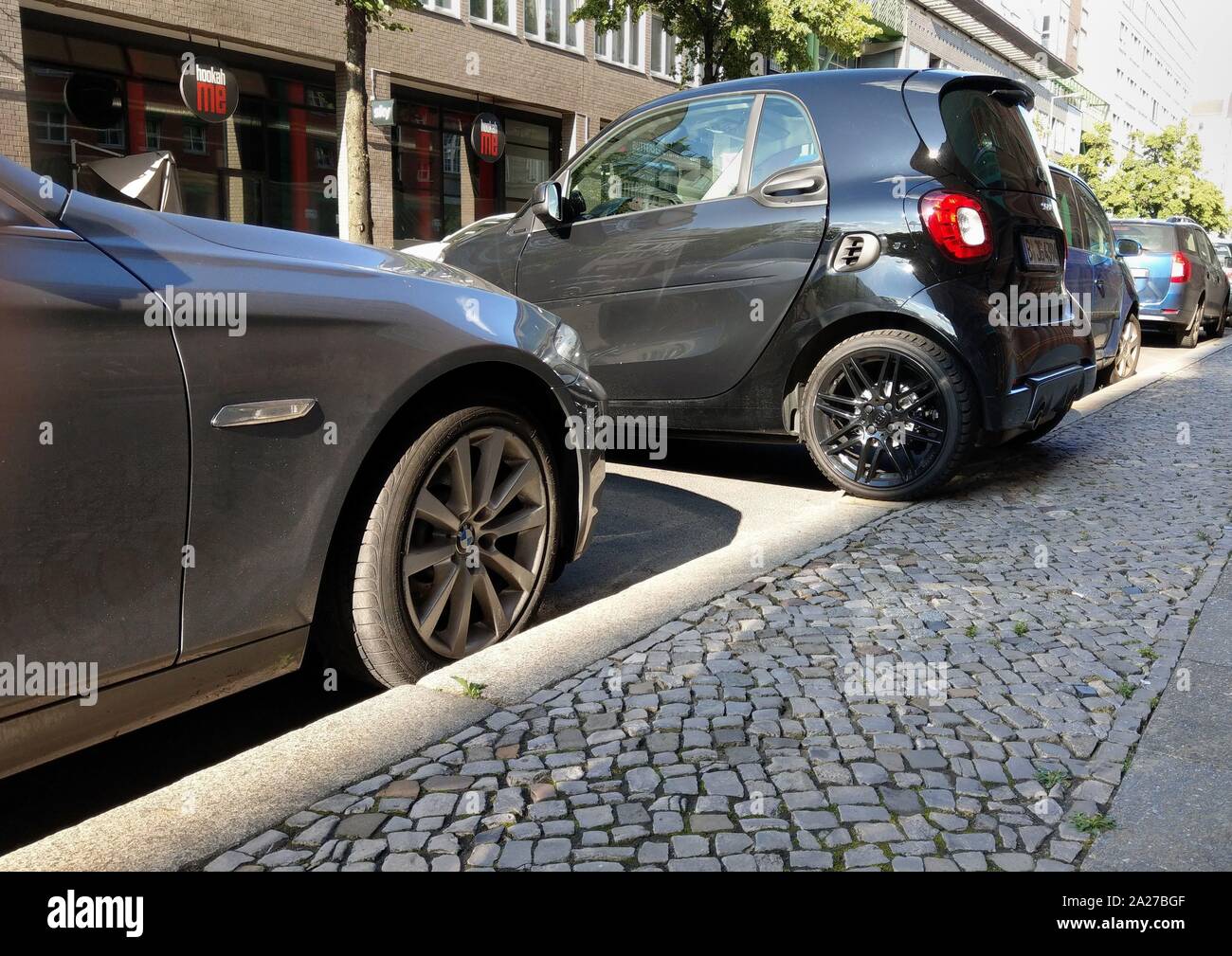 Car narrow road stuck hi-res stock photography and images - Alamy