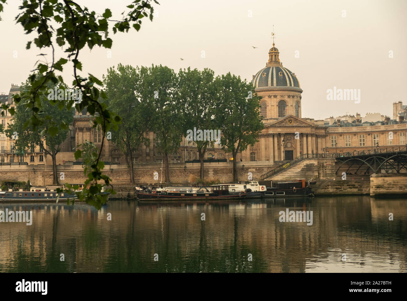 Static structure hi-res stock photography and images - Alamy