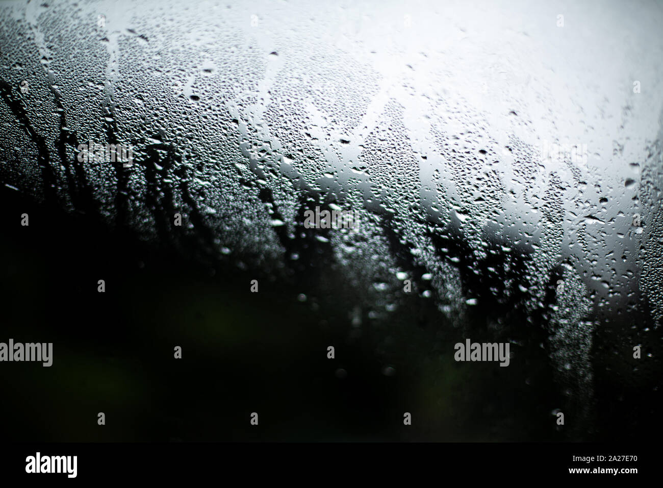 Wet glass overlay hi-res stock photography and images - Alamy