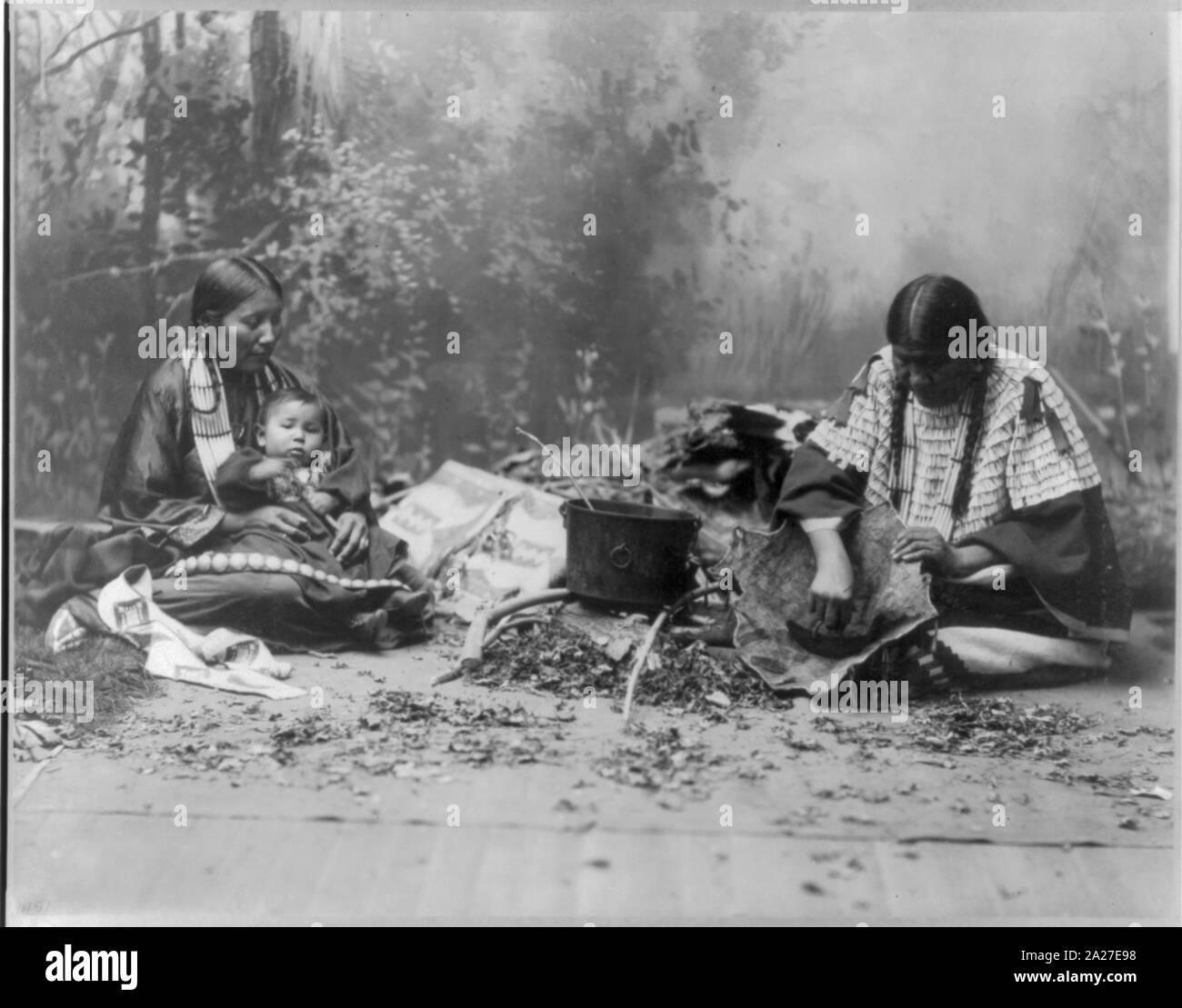 Dinner party at home Black and White Stock Photos & Images - Alamy