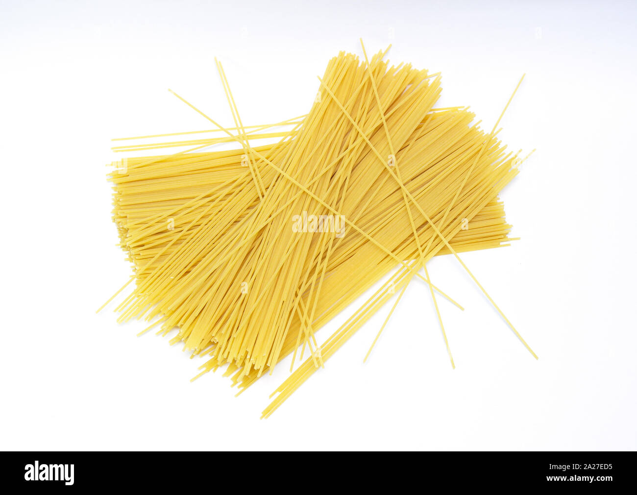 fresh spaghetti isolated over white background. Cooked, fresh spaghetti ...