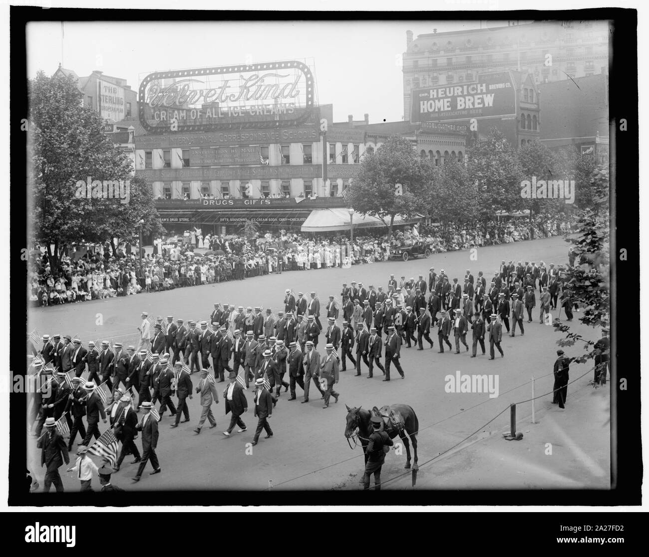 Vintage military parade Black and White Stock Photos & Images - Alamy